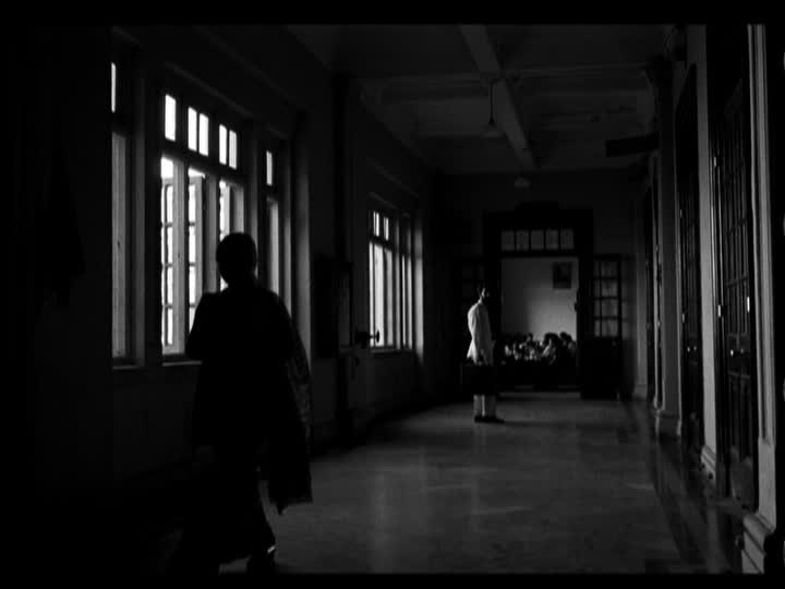 27 DOWN (Dir. Awtar Krishna Kaul, 1974, India) – ‘I just wish to walk ...